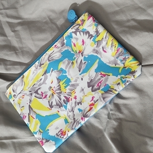 ipsy | Bags | Ipsy Blue Floral Makeup Bag | Poshmark